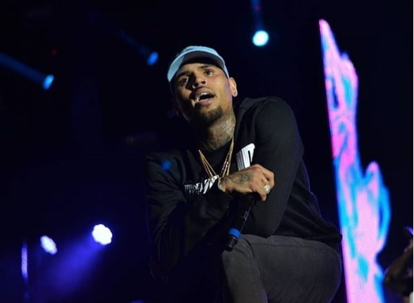 Veja O Primeiro Flagra De Chris Brown Com A Namorada Brasileira Metrópoles