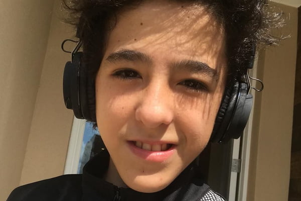 Veja onde assistir e como será a live com show de Enzo Rabelo | Metrópoles