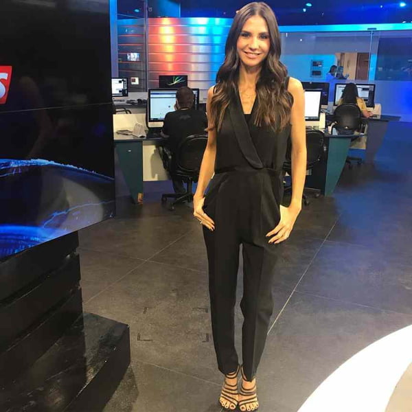 Amanda Klein é chamada de “lulista” por usar vermelho na Jovem Pan ...