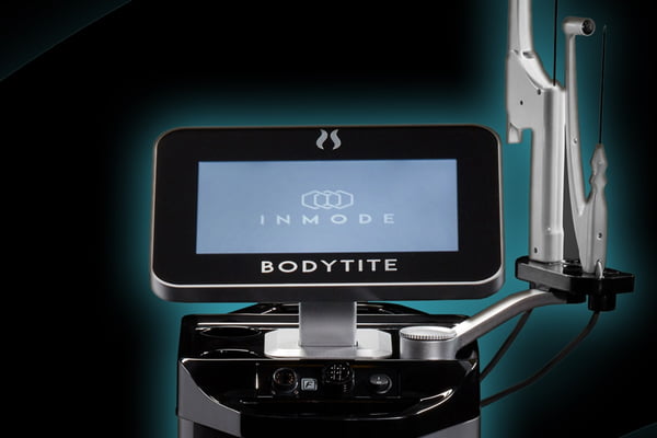 Tratamento de beleza feito por Kim Kardashian chega a Brasília | Metrópoles