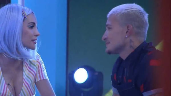 Aline e Dayane incomodam como casal e viram favoritas em A Fazenda 13 ...