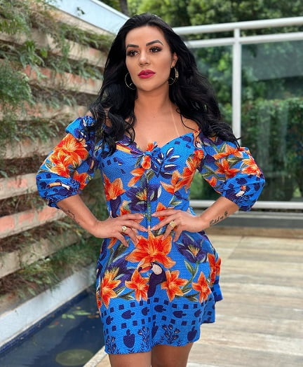 Quem é Carla Bora, influenciadora internada após cirurgias plásticas ...