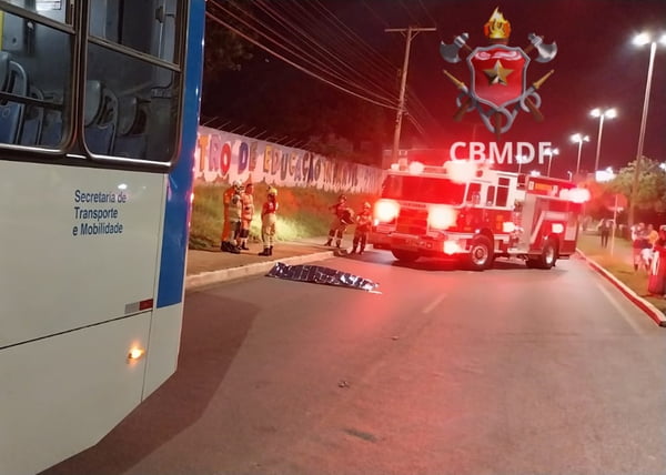 Vídeo: mulher cai na pista e morre atropelada por ônibus em Samambaia | Metrópoles